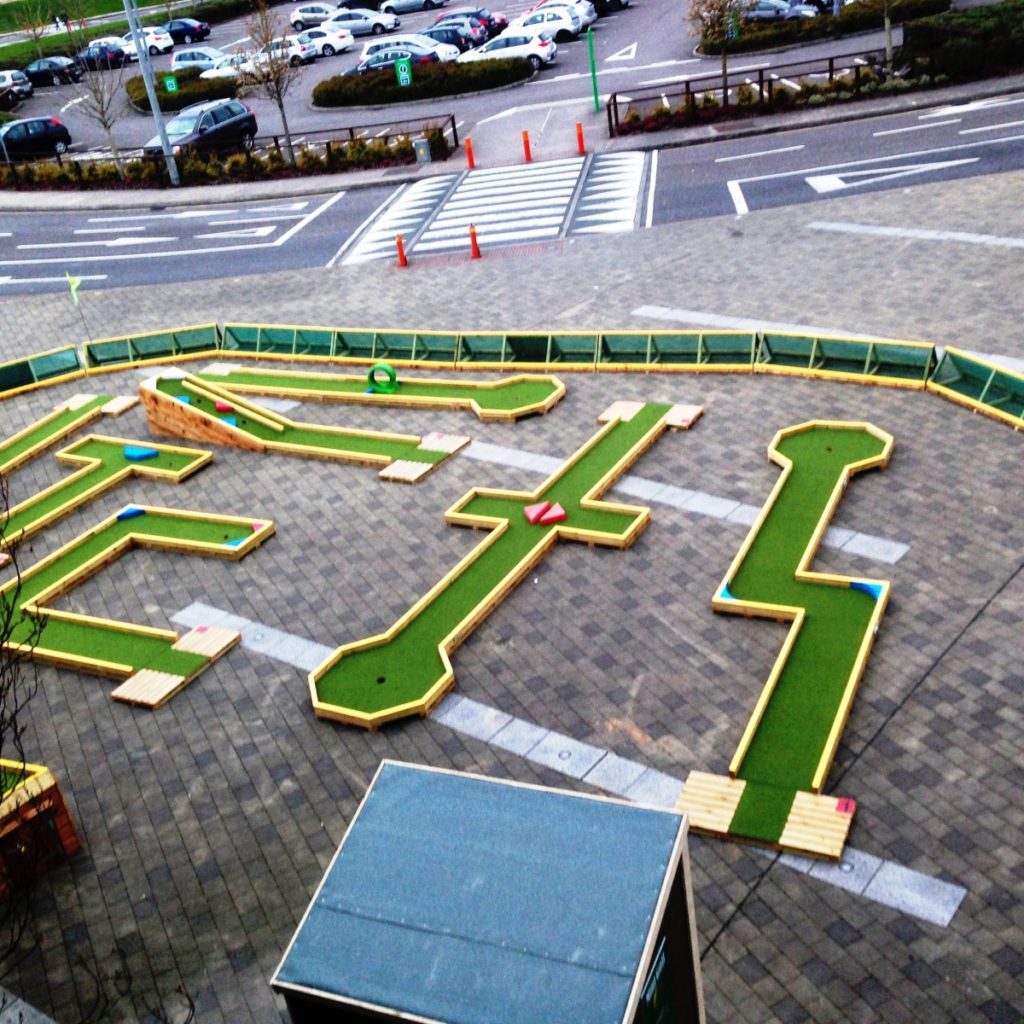 Timber Panel Maze - Hennessy Outdoors