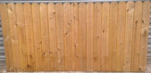 Closed Round Top Fence Panel - Hennessy Outdoors