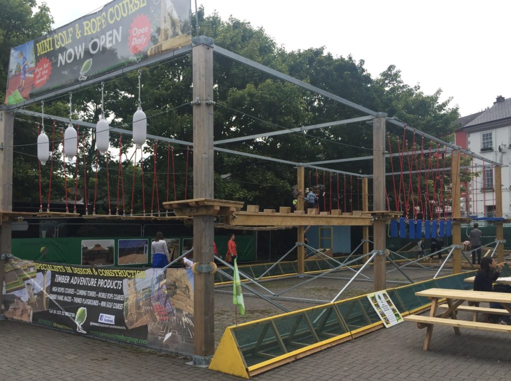 Mobile Rope Courses - Hennessy Outdoors