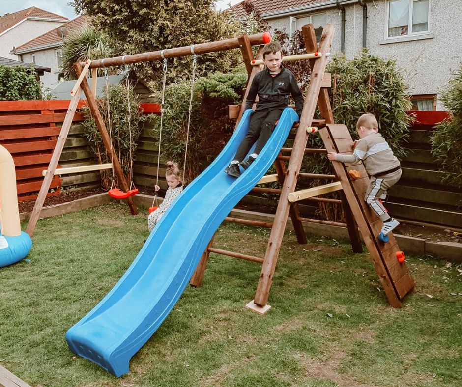 4 Benefits Of Outdoor Play For Children - Hennessy Outdoors